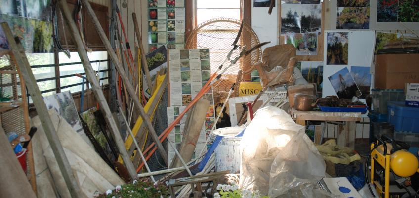 5 IDEAS TO HELP YOU BEAT GARAGE CLUTTER – CoolYeah Garage organization ...